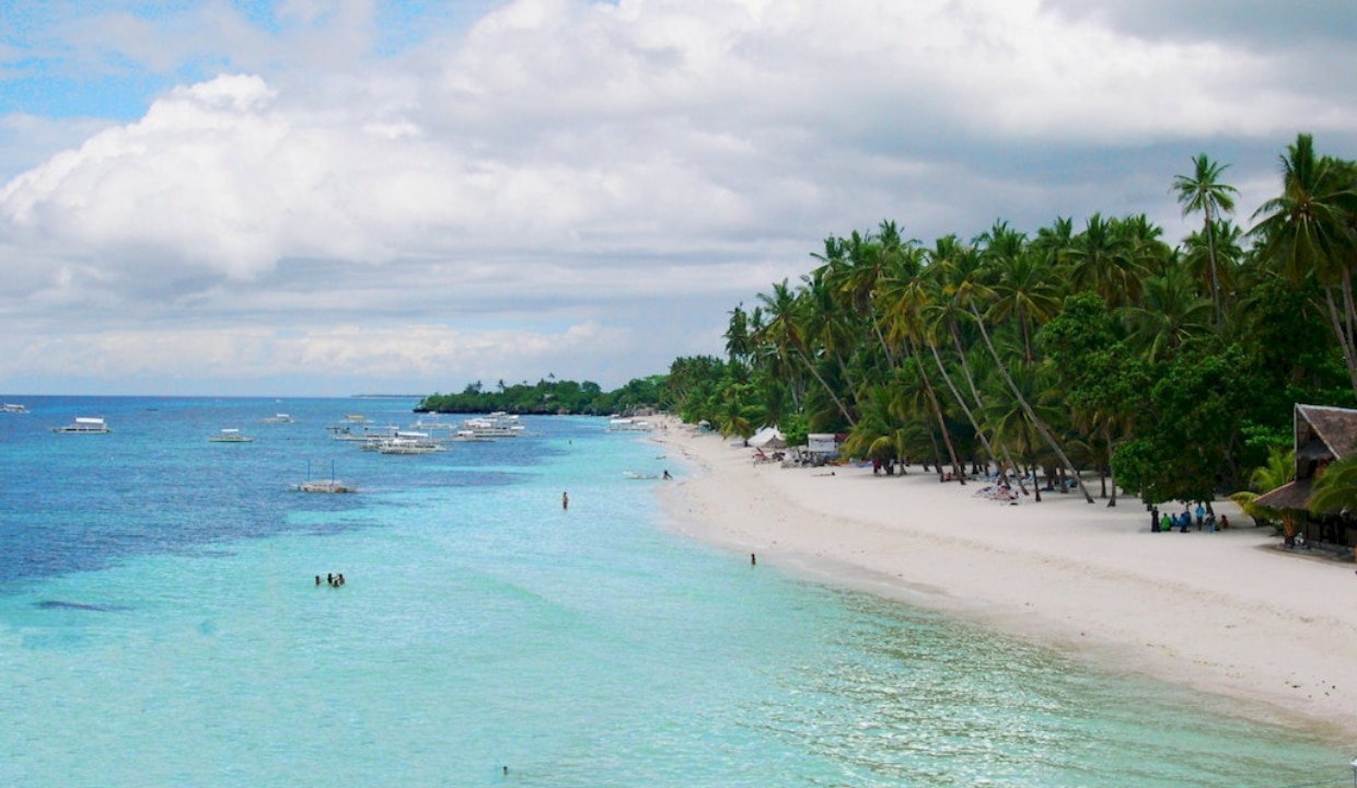 Alona Beach: actividades, precios y más